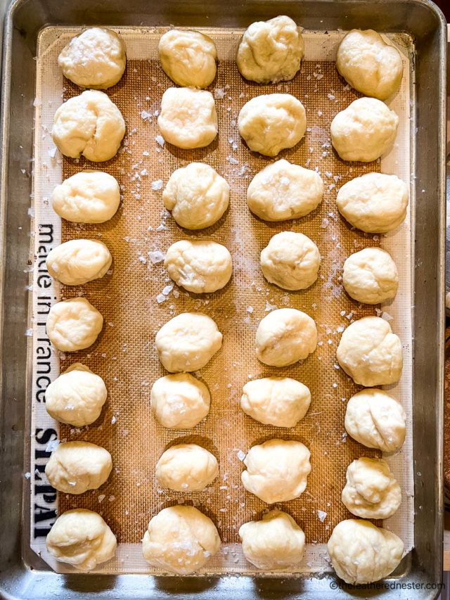 Easy Pretzel Balls - A Quick & Easy Frozen Dough Recipe
