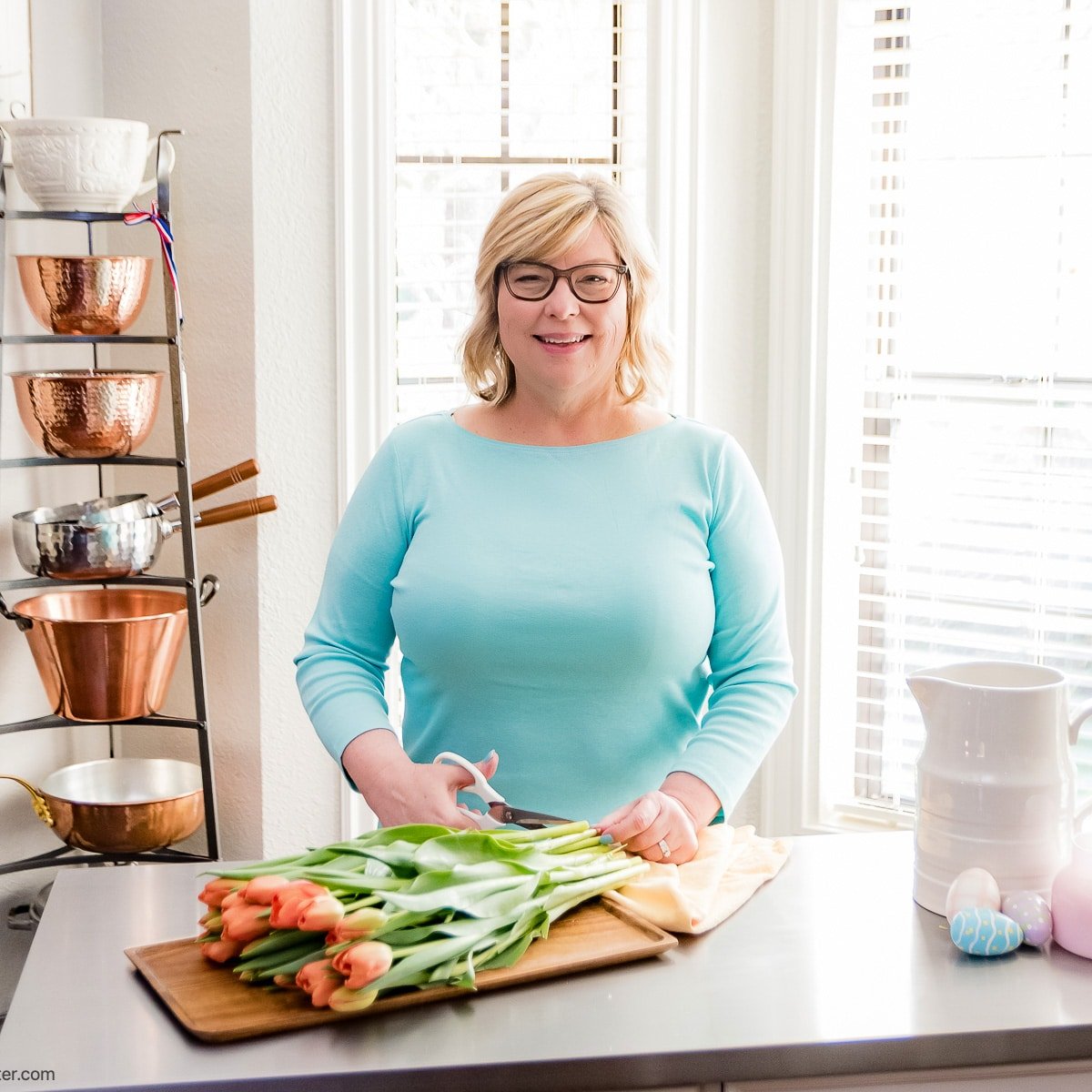 About Renae - The Feathered Nester